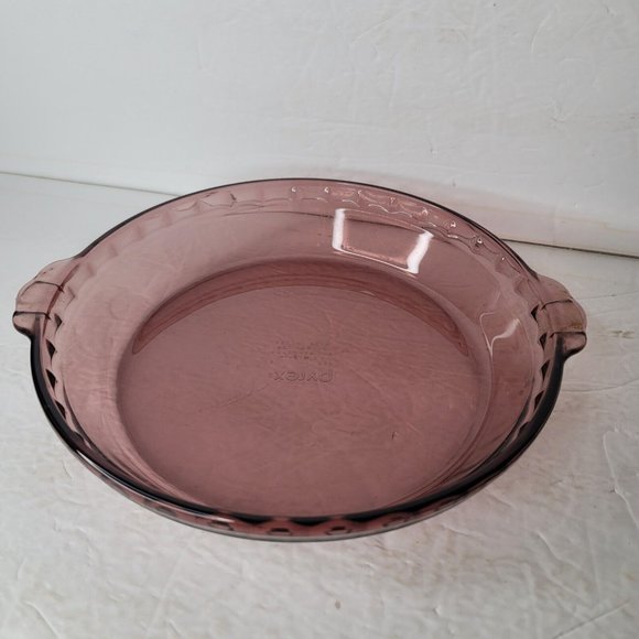 Pyrex | Kitchen | Pyrex Crimped Deep Pie Plate Fluted Cranberry95 Made ...